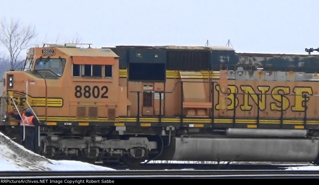 BNSF 8802